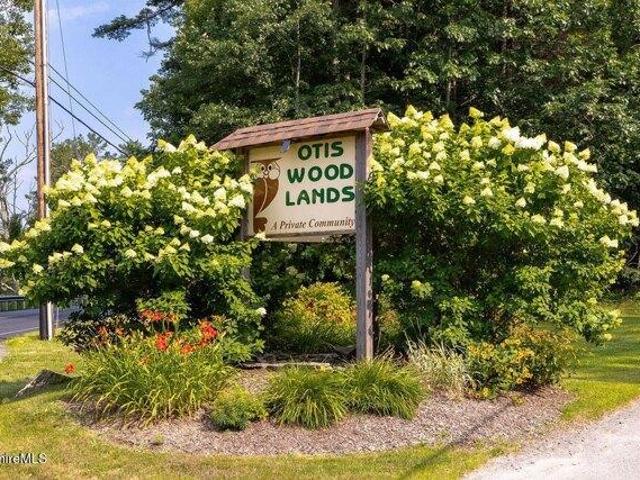 house with 3 bedroom, Sandisfield MA ES105060842