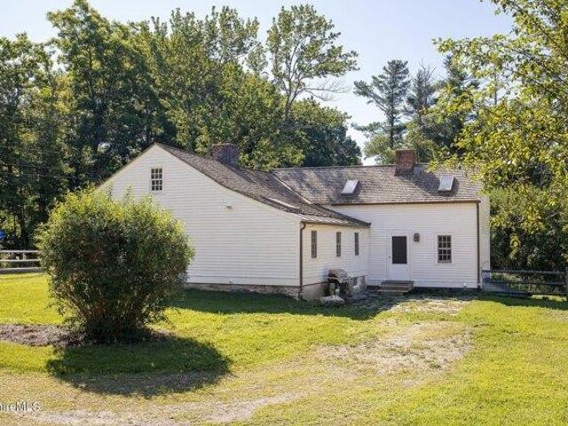 house with 3 bedroom, Sandisfield MA ES105159745