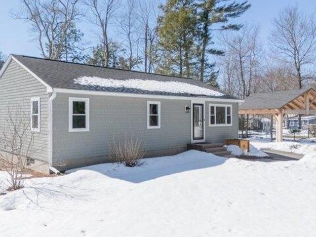 house with 3 bedroom, Sandown NH DLS100620138