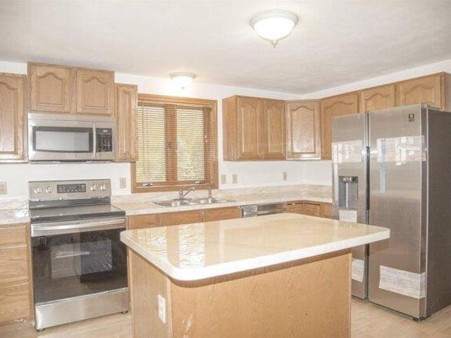 house with 3 bedroom, Sandown NH DS104265732