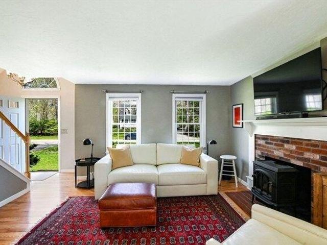 house with 3 bedroom, Sandwich MA DS102668332