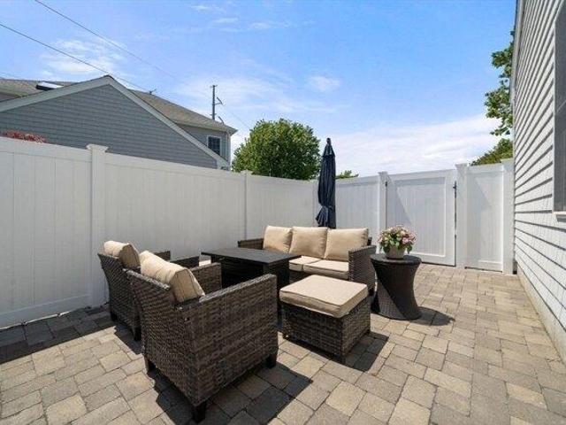 house with 3 bedroom, Sandwich MA ES103849053