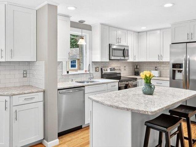 house with 3 bedroom, Sandwich MA ES104376231