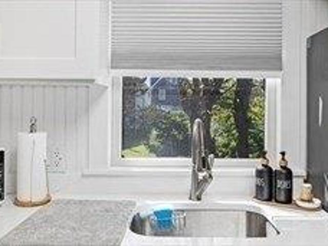 house with 3 bedroom, Sandwich MA ES105109328