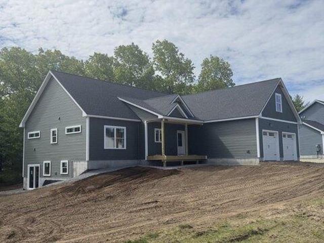 house with 3 bedroom, Sanford ME DS104235848