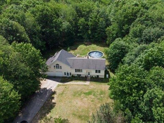 house with 3 bedroom, Sanford ME DS104297447