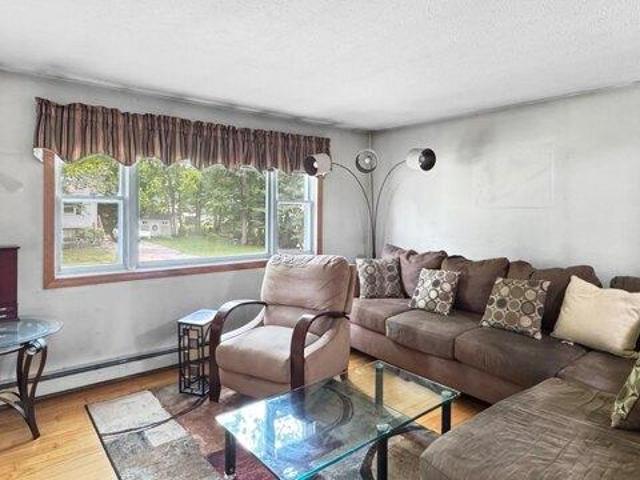 house with 3 bedroom, Sanford ME ES104539403