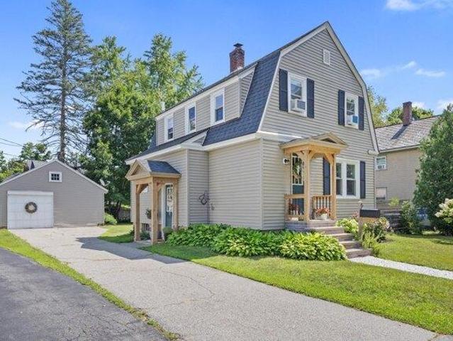house with 3 bedroom, Sanford ME ES105106428