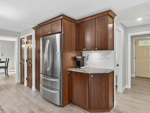 house with 3 bedroom, Sanford ME ES105116453