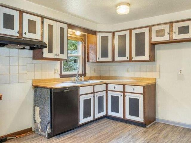 house with 3 bedroom, Sanford ME ES105192848