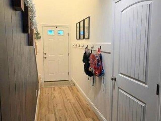 house with 3 bedroom, Sanford ME ES103663364