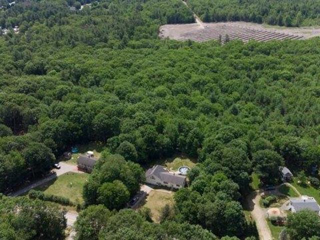 house with 3 bedroom, Sanford ME ES103849757