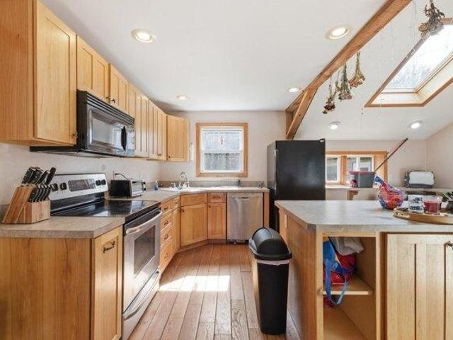 house with 3 bedroom, Sanford ME ES103969002