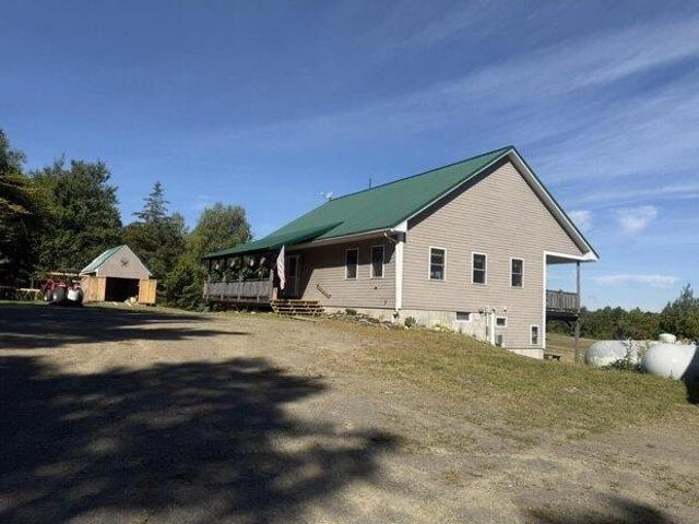 house with 3 bedroom, Sangerville ME ES104444276