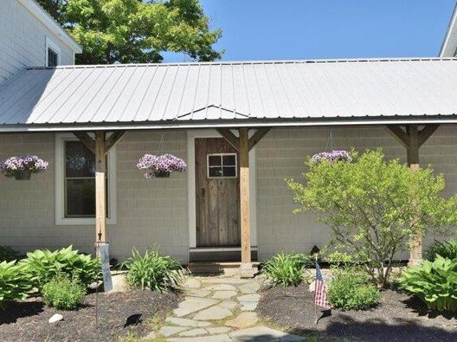 house with 3 bedroom, Sabattus ME ES103443010
