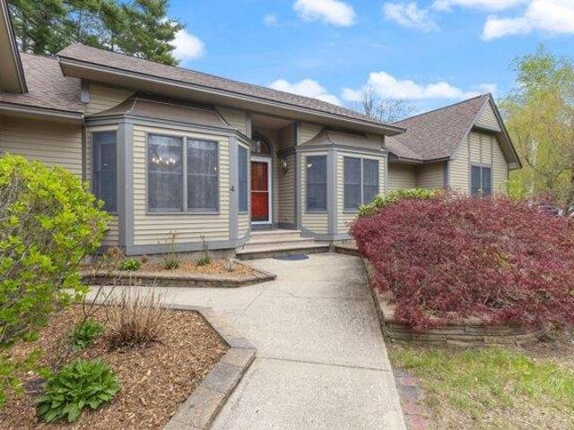 house with 3 bedroom, Saco ME DS103623321
