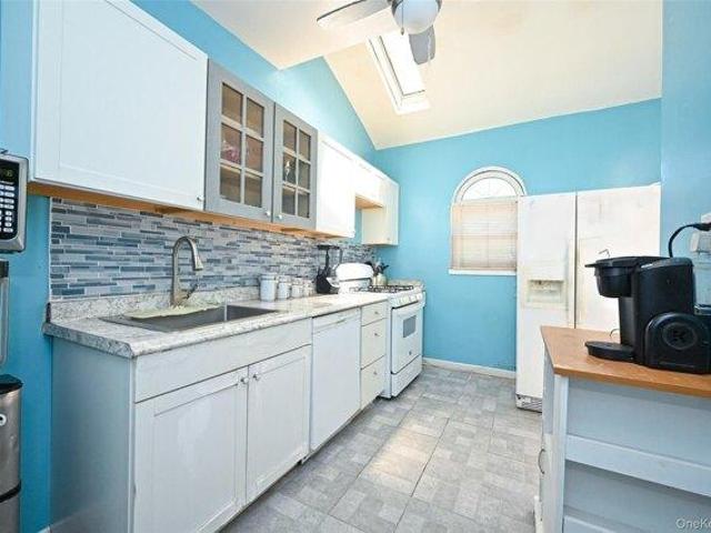 house with 3 bedroom, Saint Albans NY ES105204080