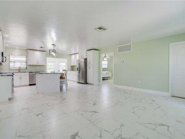 house with 3 bedroom, Saint James City FL DS93375548