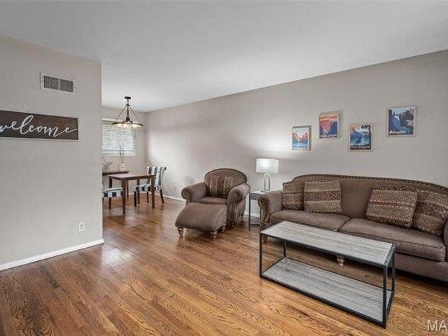 house with 3 bedroom, Saint Louis MO DS103500609