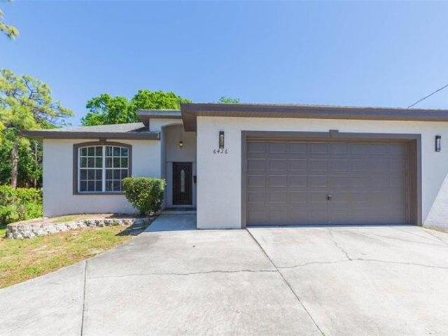 house with 3 bedroom, Saint Petersburg FL DLS92113359