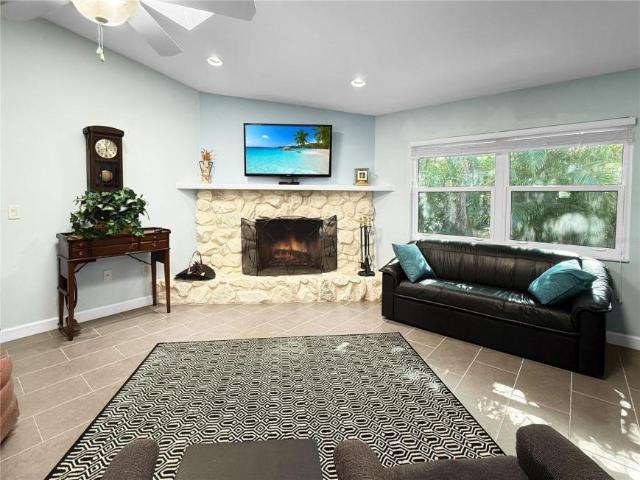 house with 3 bedroom, Sarasota FL DS102660734