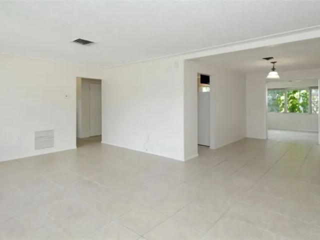 house with 3 bedroom, Sarasota FL DS102661158