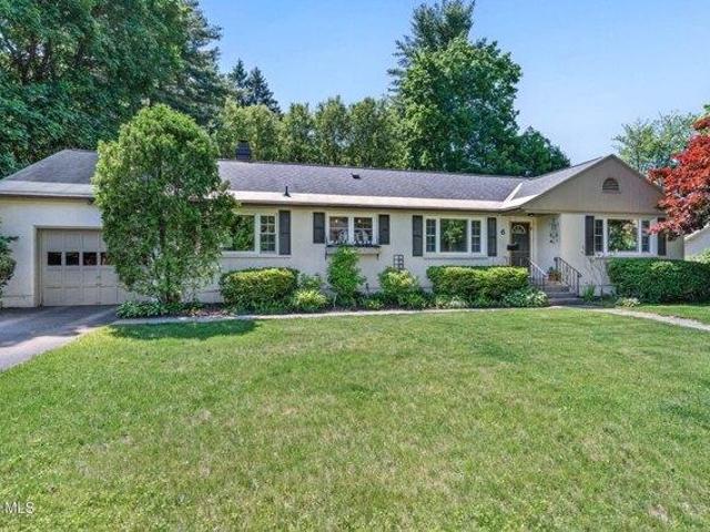 house with 3 bedroom, Saratoga Springs NY DS103620560