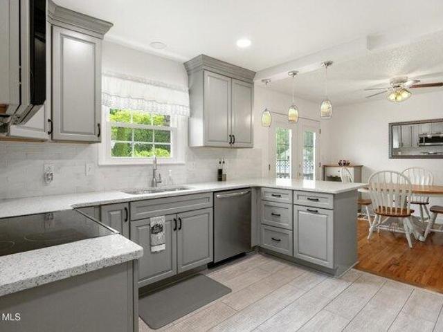 house with 3 bedroom, Saratoga Springs NY ES103600201