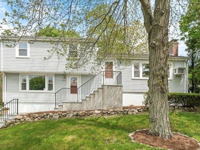 house with 3 bedroom, Saugus MA DLS103017147