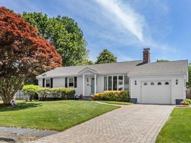 house with 3 bedroom, Saugus MA DLS103101586