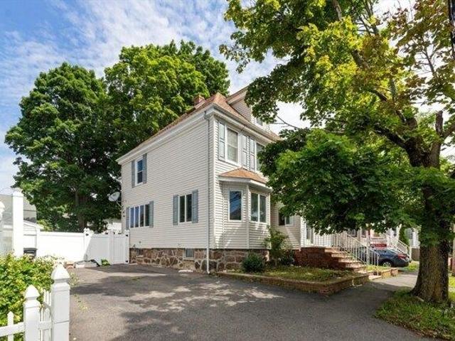 house with 3 bedroom, Saugus MA DS104077691