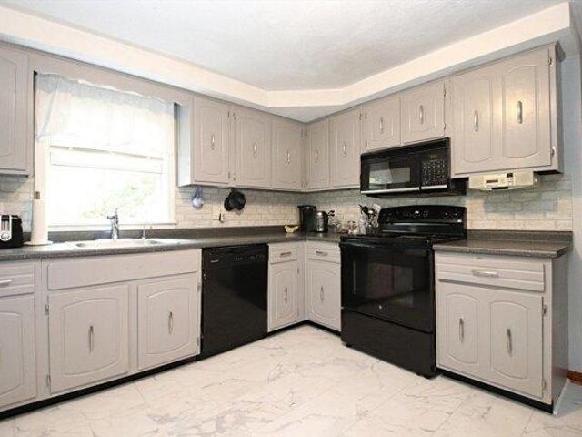 house with 3 bedroom, Saugus MA ES104832481