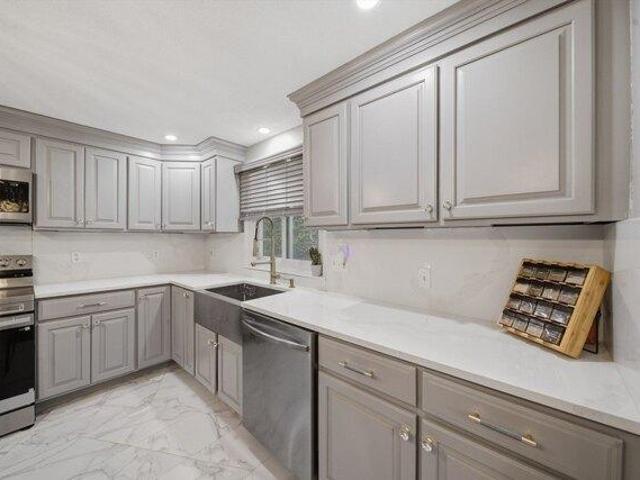 house with 3 bedroom, Saugus MA ES104007828