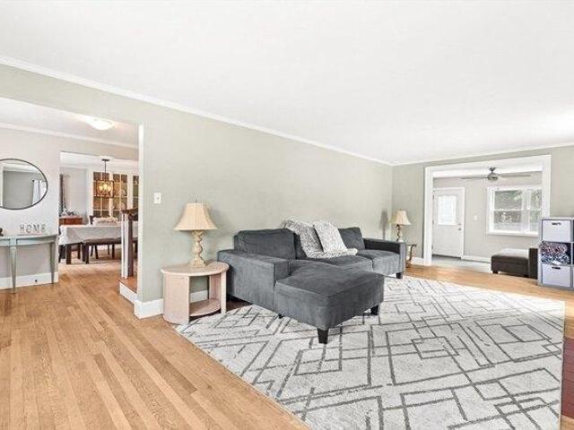 house with 3 bedroom, Saugus MA ES105080160
