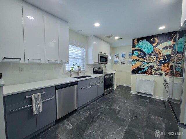 house with 3 bedroom, Sayreville NJ DLS100890427