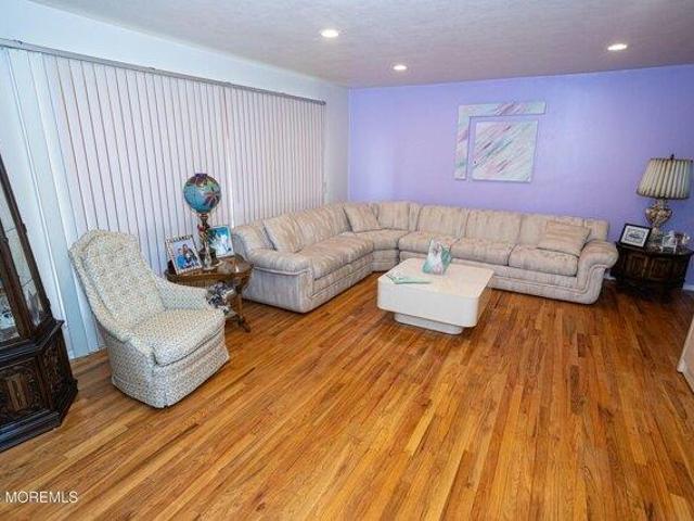 house with 3 bedroom, Sayreville NJ DLS102828408