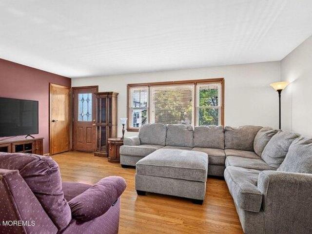 house with 3 bedroom, Sayreville NJ ES105173696