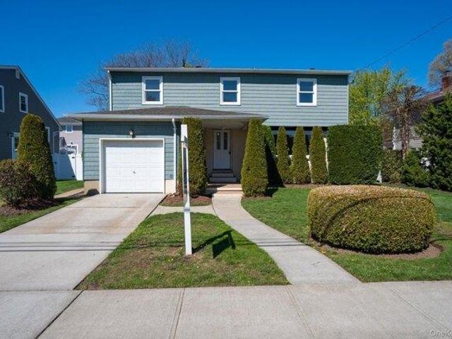 house with 3 bedroom, Seaford NY ES104906968