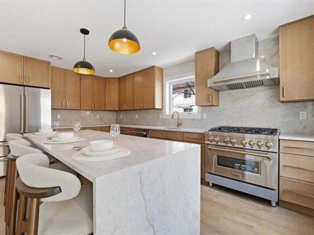 house with 3 bedroom, Secaucus NJ DLS101602132