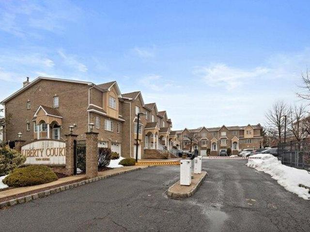 house with 3 bedroom, Secaucus NJ DS102728284