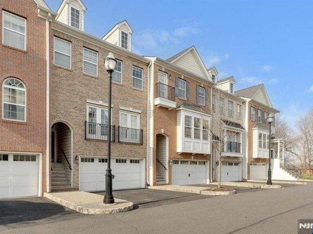 house with 3 bedroom, Secaucus NJ DS104263034