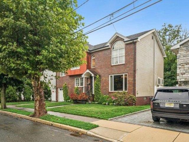 house with 3 bedroom, Secaucus NJ ES104688662