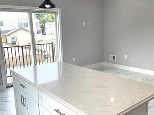 house with 3 bedroom, Secaucus NJ ES105159713