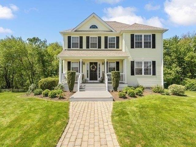 house with 3 bedroom, Seekonk MA DLS102586357