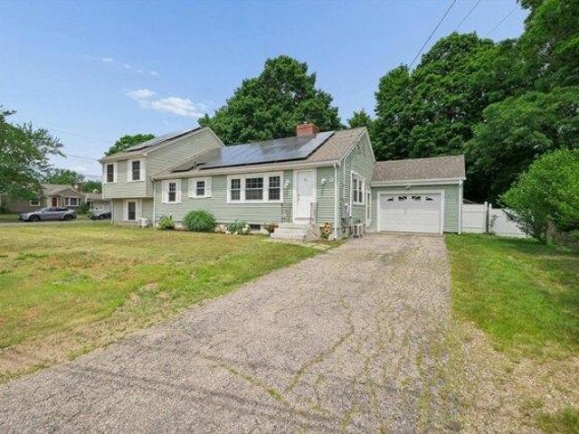 house with 3 bedroom, Seekonk MA DS104042865