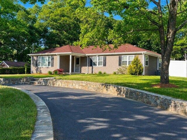 house with 3 bedroom, Seekonk MA DS104296055