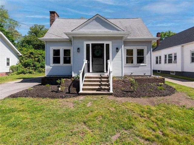 house with 3 bedroom, Seekonk MA DS104332684