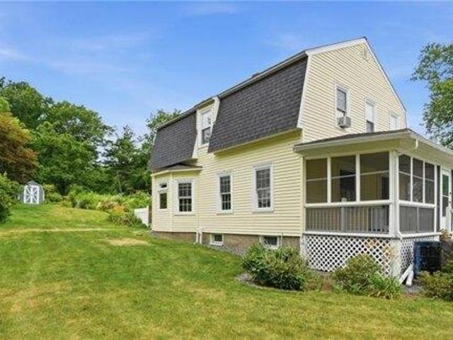 house with 3 bedroom, Seekonk MA DS104352883