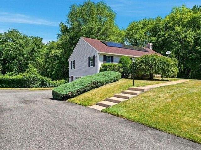 house with 3 bedroom, Seekonk MA DS104405924