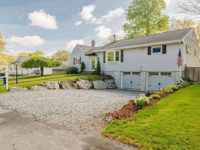 house with 3 bedroom, Seekonk MA DS102824703